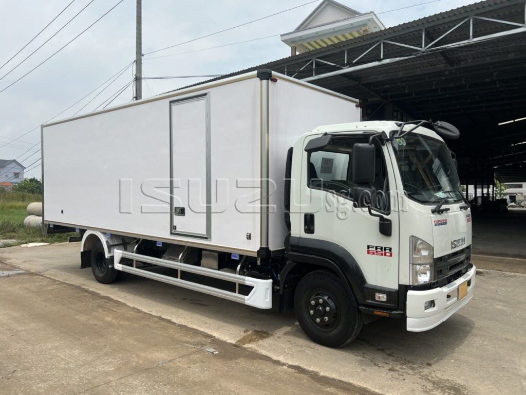 Xe Tải Isuzu FRR650 6T5 Thùng Kín - ISUZU FRR650