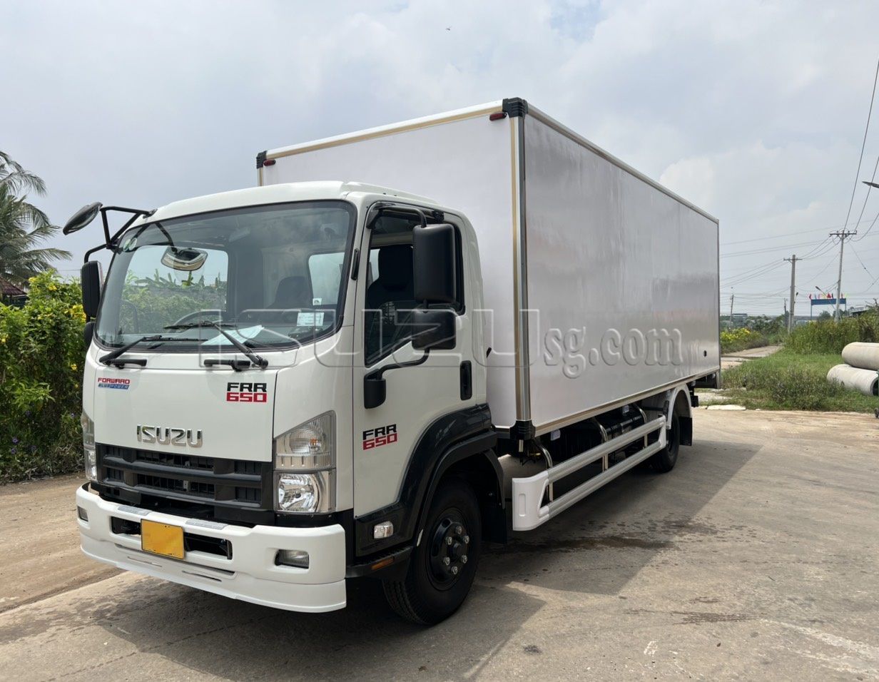 Xe Tải Isuzu FRR650 6T5 Thùng Kín - ISUZU FRR650